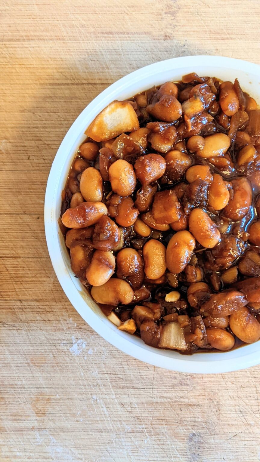 How to Make Vegan Baked Beans in Cast Iron - Embracing The Home