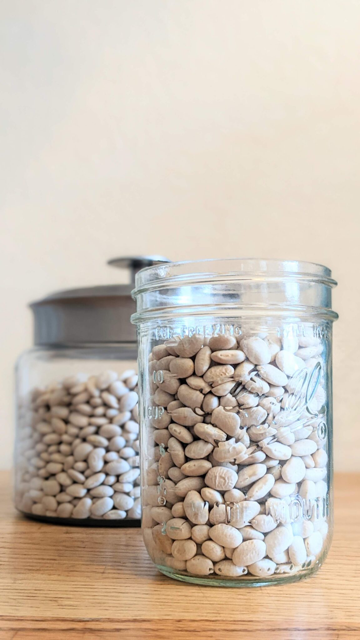 How to Make Vegan Baked Beans in Cast Iron - Embracing The Home
